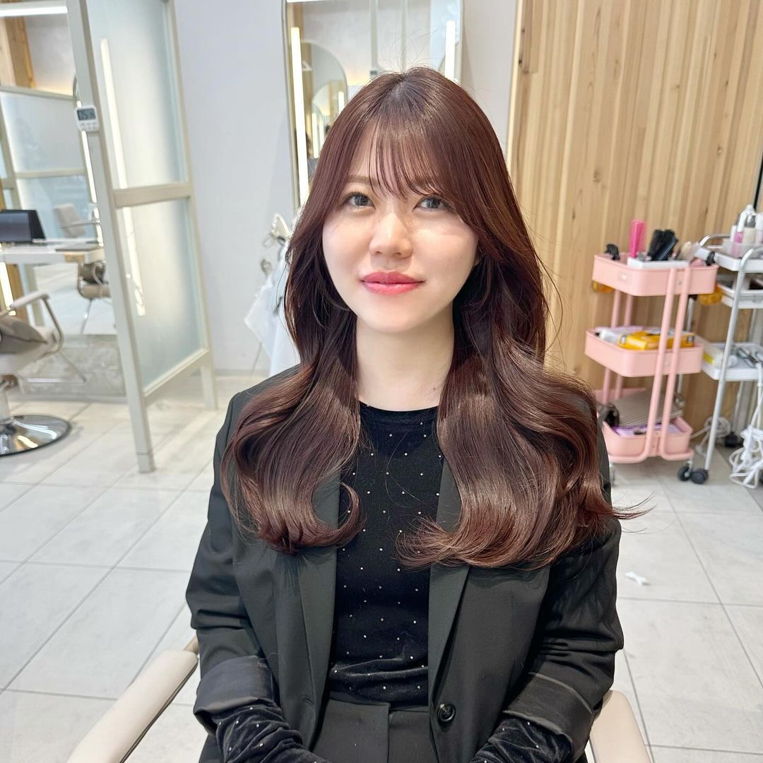 【最新版】韓国風ロングヘア48選！ヘアカラーにも注目！ | Distinct_Media 美容師のためのWEBマガジン
